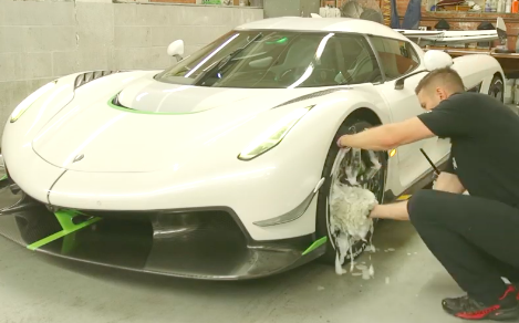 How should you clean a Koenigsegg Jesko? | Detailing Best Paint Ever ...
